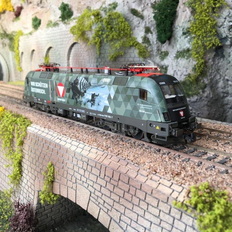 Loco 1116 182-7 Bundesheer ÖBB Ep VI digital son 3R-HO-ROCO 70492