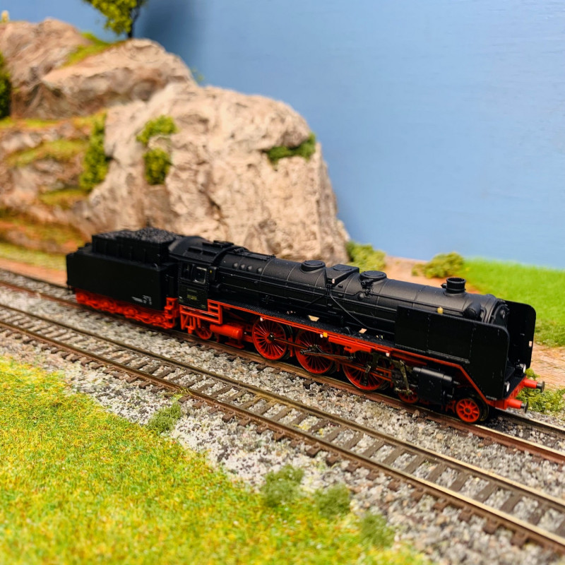 Locomotive à vapeur BR 01 066, BEM, Ep VI digital son - MINITRIX 16016 ...