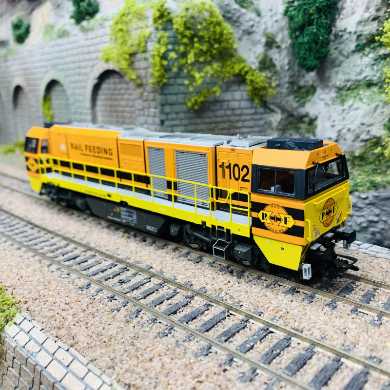 Locomotive diesel Vossloh G 2000 BB, RFF, Ep VI, digital son - TRIX ...