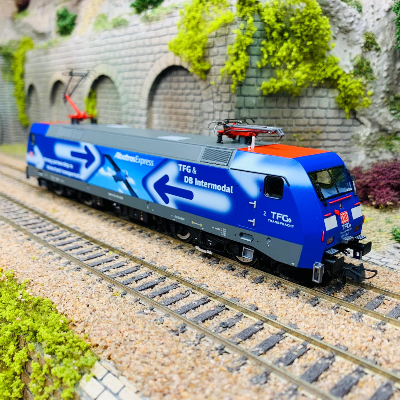 Locomotive électrique 152 135-0, DB AG, Digital son, Ep VI - ROCO 79169 ...