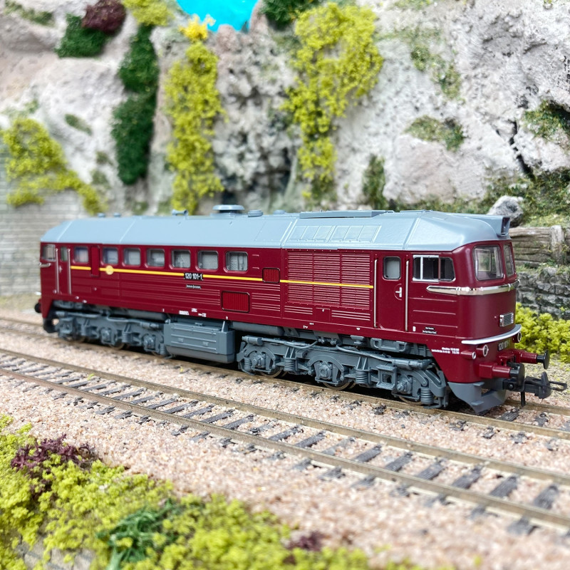 Locomotive diesel BR 120 101-1, DR, Ep IV, digital son - ROCO 71791 ...