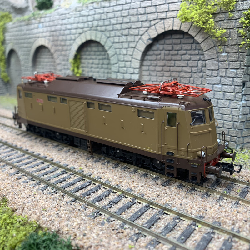 Locomotive électrique E.424, FS, Ep IV, Digital Son - RIVAROSSI HR2873S ...