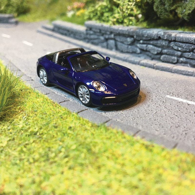 Porsche 911 (992) Targa 4S, 2020, Bleu métal - MINICHAMPS 870 069060