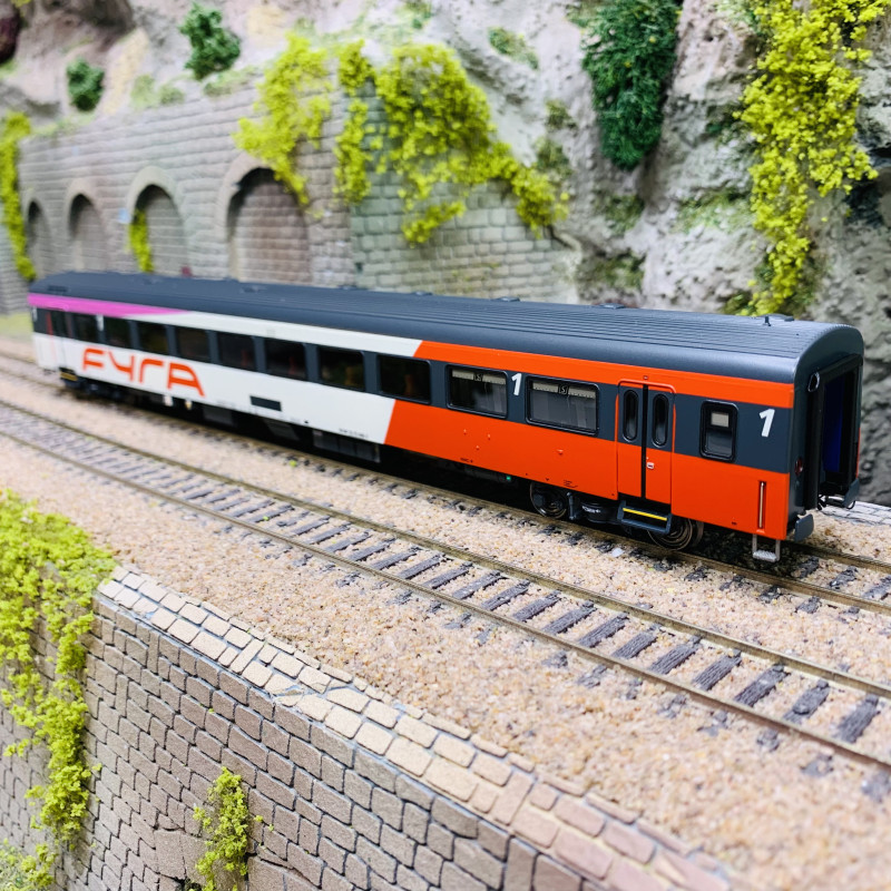 Voiture de voyageurs FYRA ICRM 1ère classe, NS, Ep VI - LSMODELS 44055 ...