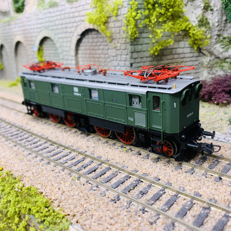 Matériel roulant en échelle HO 1/87 à prix irrésistible, locomotives ...