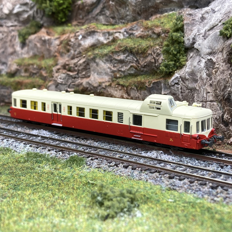 Autorail diesel Picasso X BD 4032, 2CL, "Nevers", Sncf - TRAINS160 16066