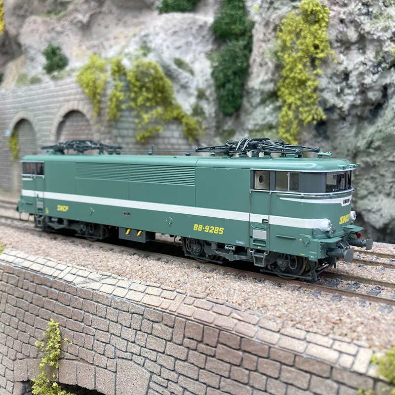 Locomotive électrique BB 9285 "Oullins" Sncf, Ep IV et V - REE MB086S - HO 1/87