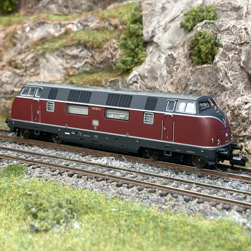 Locomotive diesel hydraulique V 220 004-6, DB - MINITRIX 16226