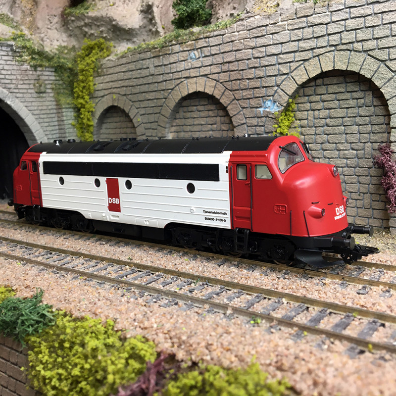 Locomotive diesel de classe MY, DSB, Ep V, mfx, digital son - TRIX ...