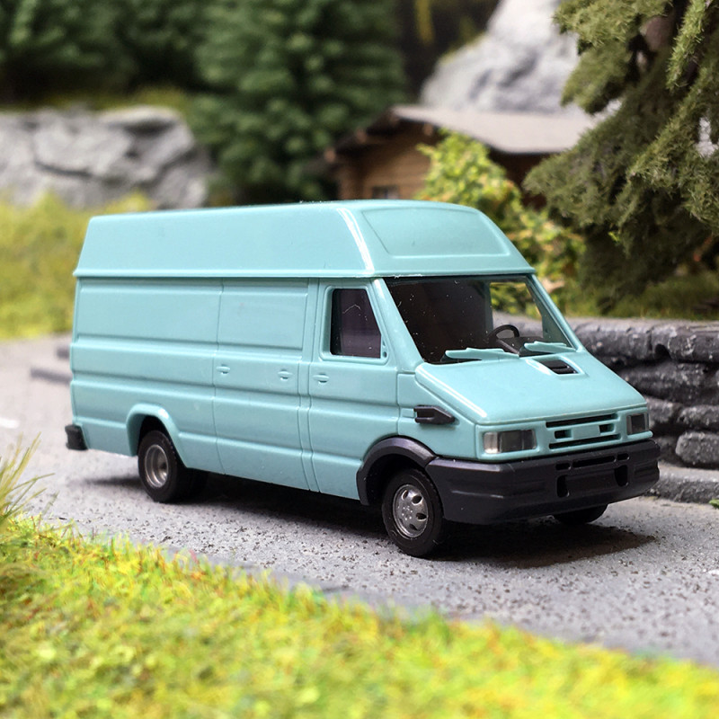 Iveco Daily, Turquoise - Busch 89115 - HO 1/87