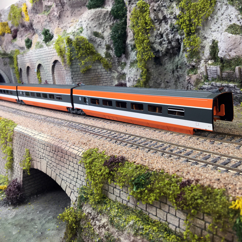 TGV et Autorail pour le modelisme ferroviaire | échelle HO 1/87