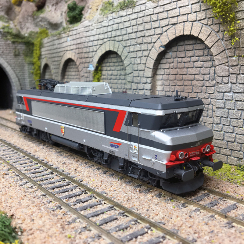 Locomotive BB15019, SNCF, 3R AC digital - LSMODELS 10979 - HO 1/87
