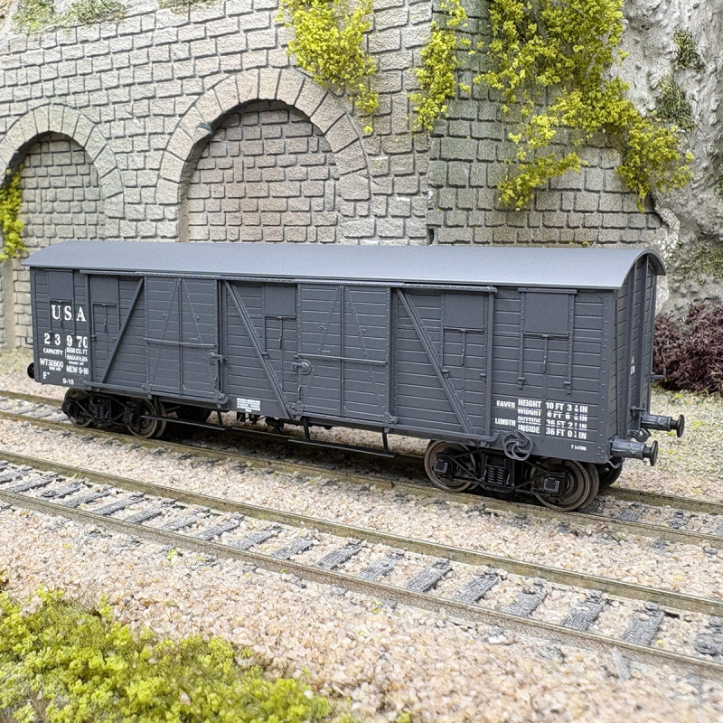 Wagon couvert TP, 4 portes, gris, USA - REE WB-915