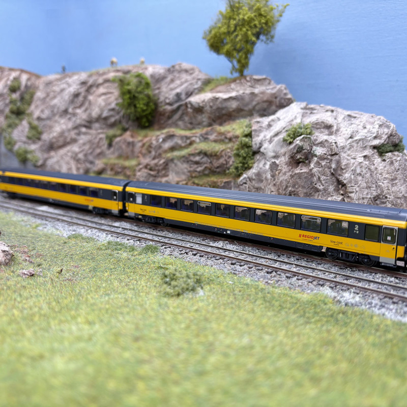 2 voitures Bpm, 2CL, (UIC Z1), Regiojet, SBB CFF FFS - Hobbytrain H25504