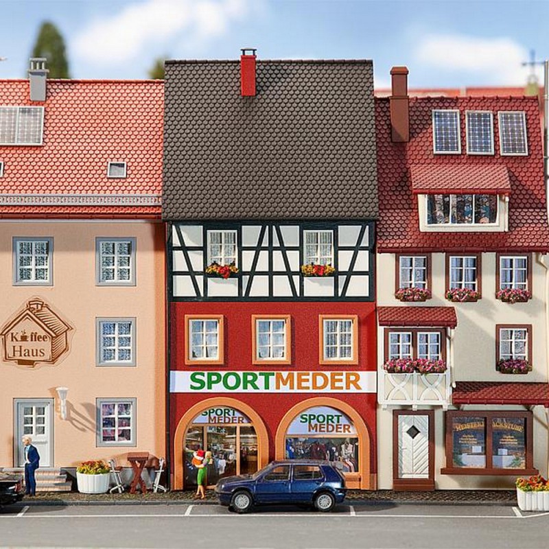 Maison de ville avec commerce-HO 1/87-FALLER 130498 diorama, modélisme
