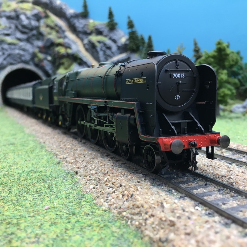 HORNBY - L'Atelier du train Modélisme ferroviaire N, HO locomotive ...